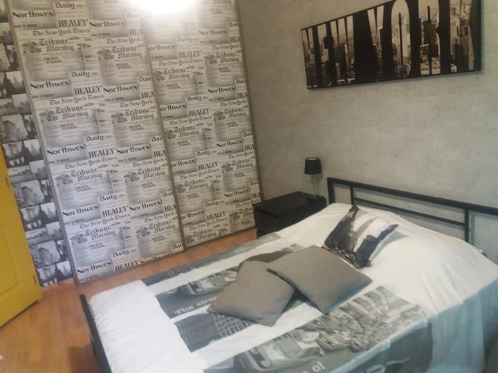 Chambre Et Sdb Privée, Aéroport Nantes Bouguenais - Bouguenais