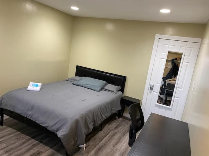 Minos Spacious Room Near Manhattan In Astoria - Edgewater, NJ