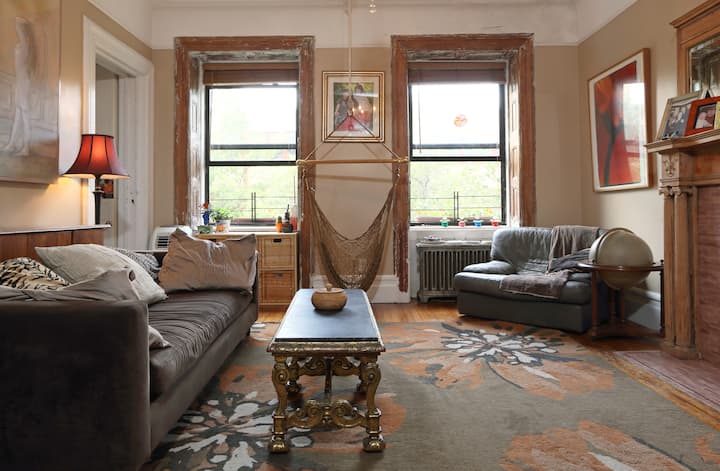 Cheerful, Comfortable & Convenient - New York City