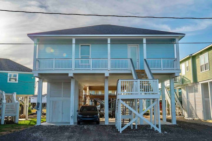 Canal Front House W/boat Slip - Surfside Beach, TX