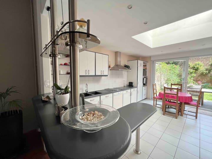 Charmante Maison 8 Personnes Avec Jardin Et Garage - Armentières