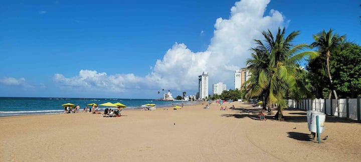 Isla Verde Beach Studio: W/ Pool & Free Parking! - San Juan