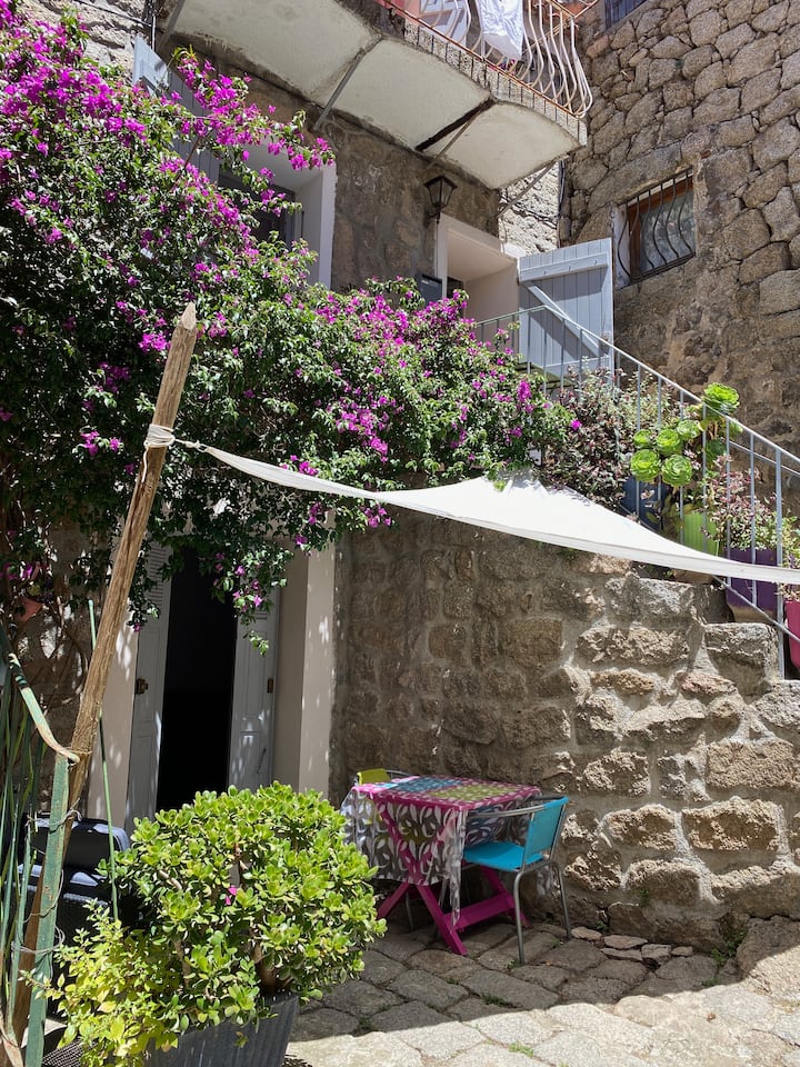 Petit Nid Au Coeur De La Vieille Ville. - Sartène