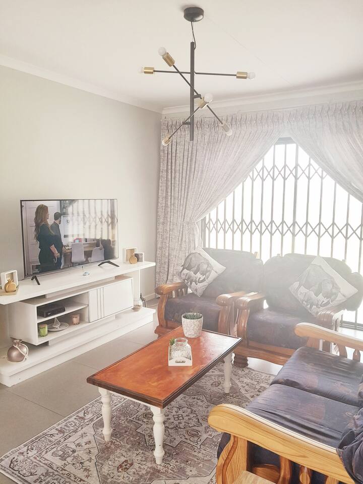Inkazimulo Airbnb - Estcourt