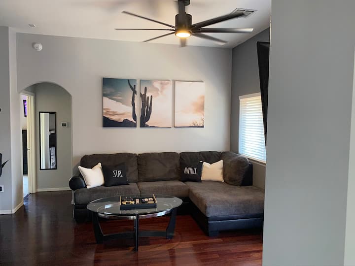 New! Condo | Garage | Pool - Phoenix