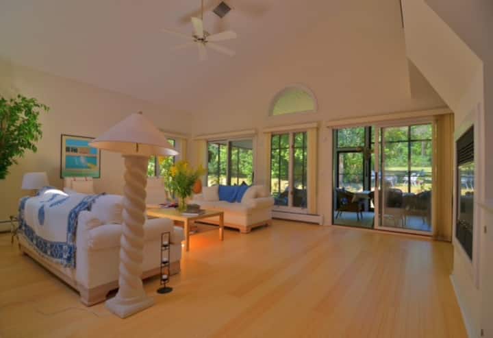 Townhouse On Cranwell Golf Course - Stockbridge