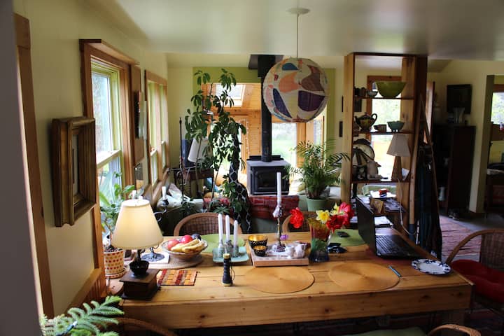 Room On Surfing Island Home - Nova Scotia