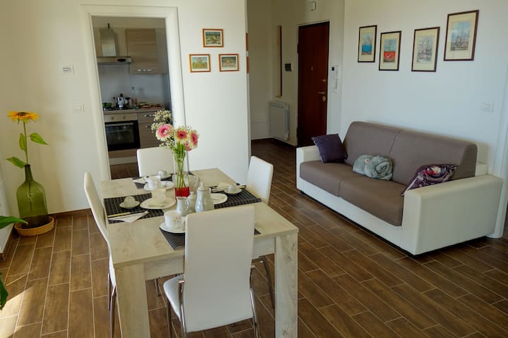 [Relax Per Famiglie: 2 Camere Da Letto, 2 Bagni] - Battipaglia