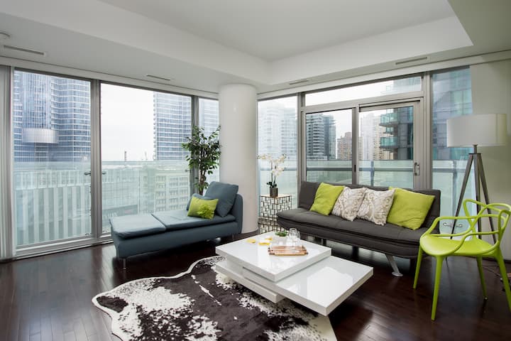 Big Modern Corner 3bdrm Condo Mtcc, Cn, Waterfront - Toronto