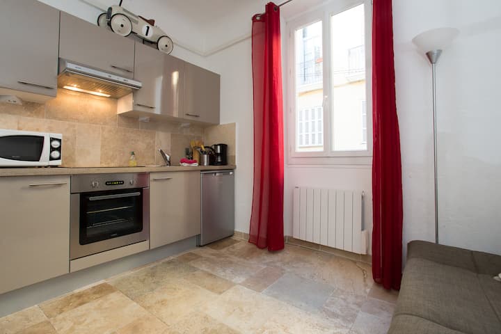 Appart (Clim) De Type "Souplex" A 5mn Du Port. - Juan-les-Pins