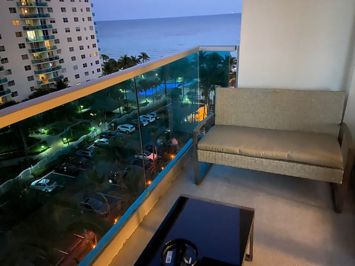Hollywood Florida Miami Florida On The Beach Pool - Hollywood, FL