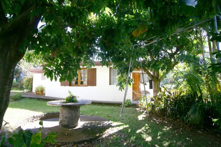 Beau Studio Meublé Indépendant - Saint Pierre