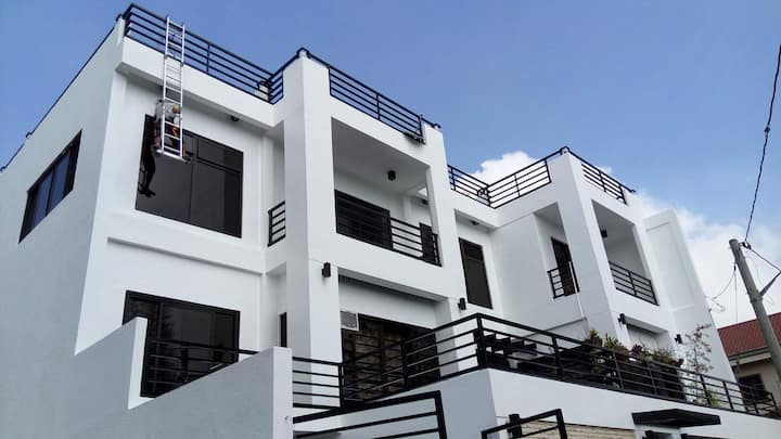 Boutique Poolhouse In Tagaytay - Tagaytay