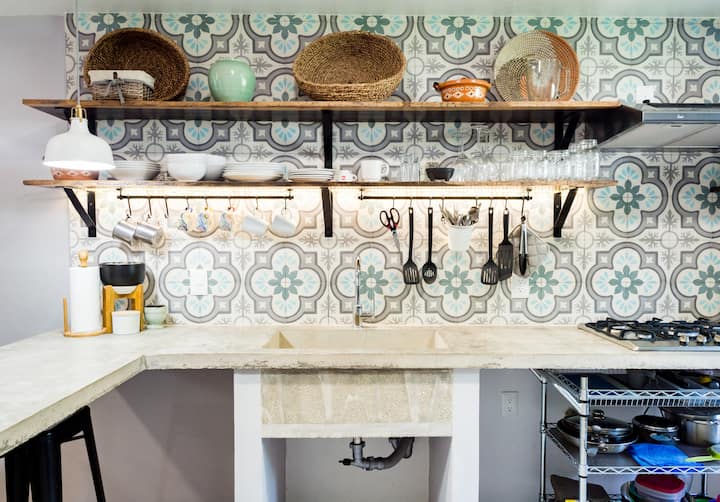 Walk To Fifth Avenue Shops From A Cozy Home - Playa del Carmen