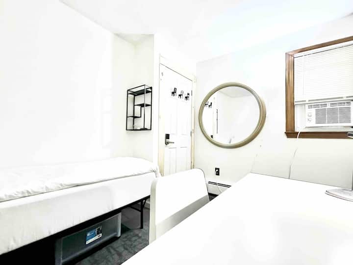 P14, Cozy Room Near Mit/mgh/harvard, 30 Days+ - Cambridge, MA