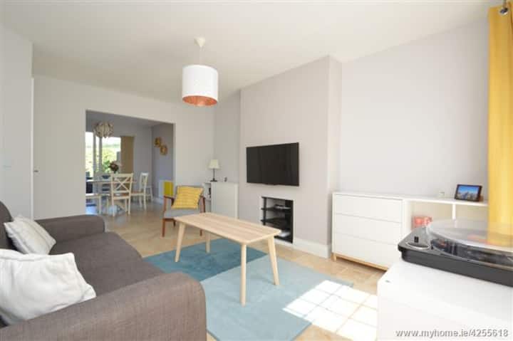 Modern Home In Broomfield - Cobh