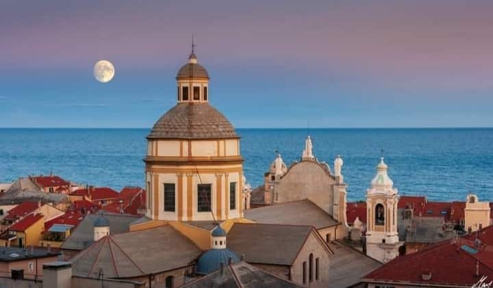 Casa Grande, Nuova, In Centro, Sul Mare.
Civico 26 - Finale Ligure