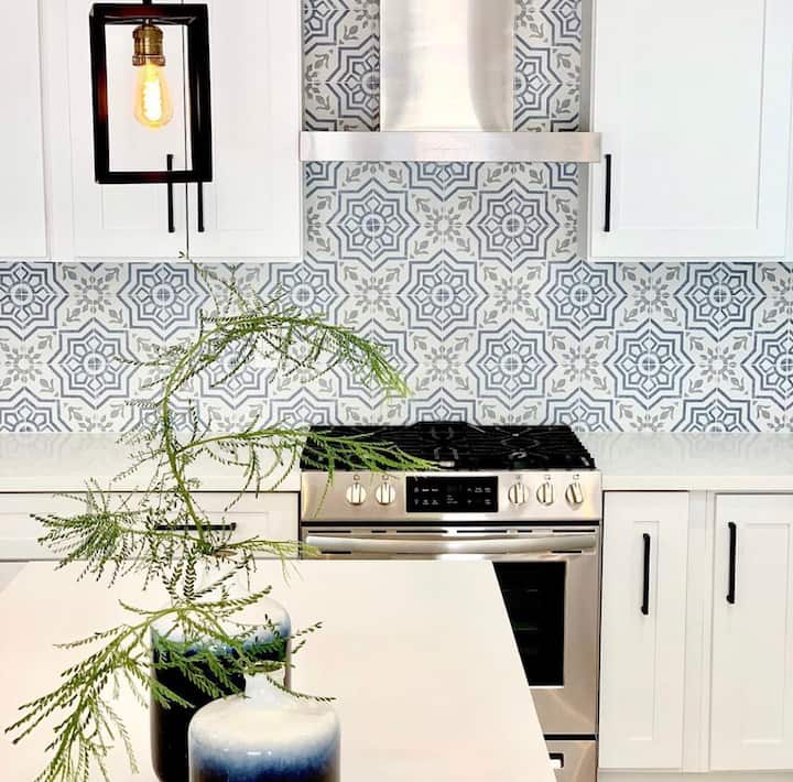 Spanish-modern Gem In The Desert - Palm Springs, CA