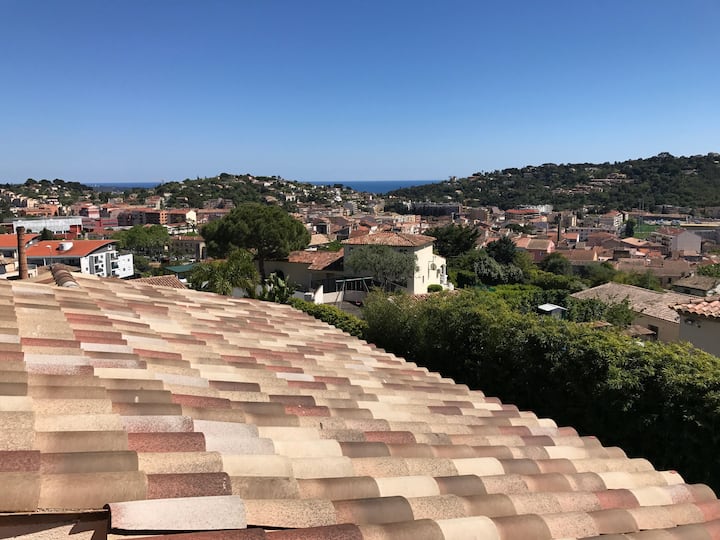Villa Sur Les Collines Proche De Cannes Et Antibes - Vallauris