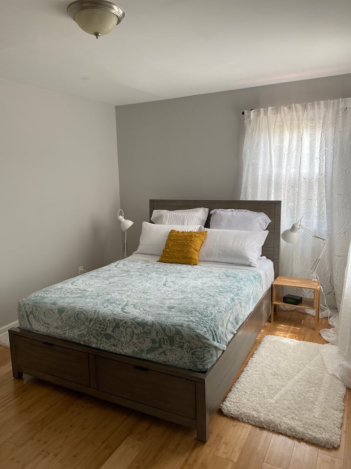 Bright And Spacious Brooklyn 1 Bedroom Apartment - Brooklyn, NY