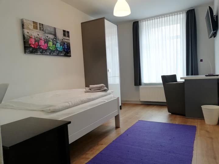 Einzelzimmer Zentral - Tv, Wlan, Schreibtisch - Rendsburg