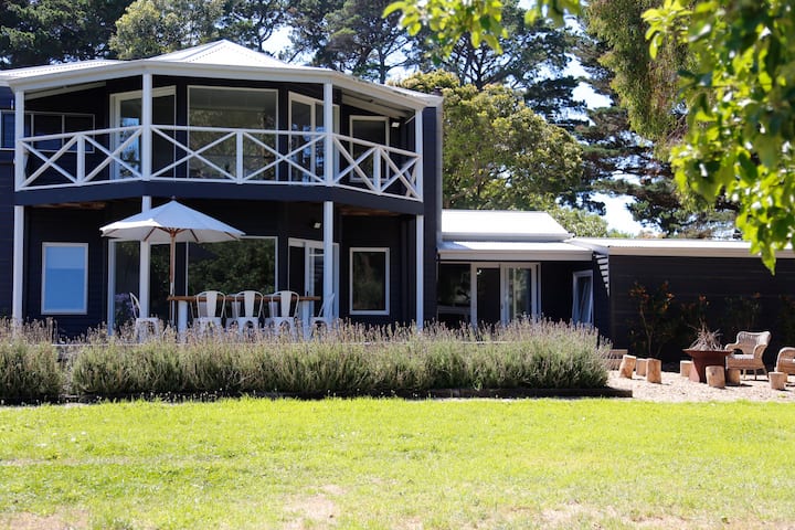 Mornington Peninsula Wine Country Escape 4 - Arthurs Seat