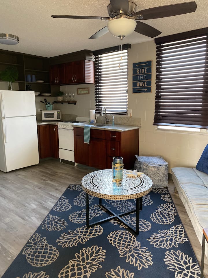 "Starfish Flat" -1 Bedroom/1 Bath/1 Assign Parking - Honolulu, HI