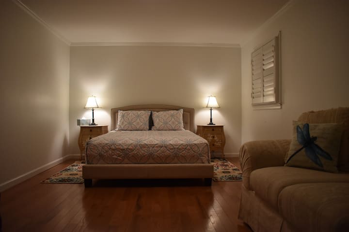 5 - Royal Highness I - Cartersville, GA