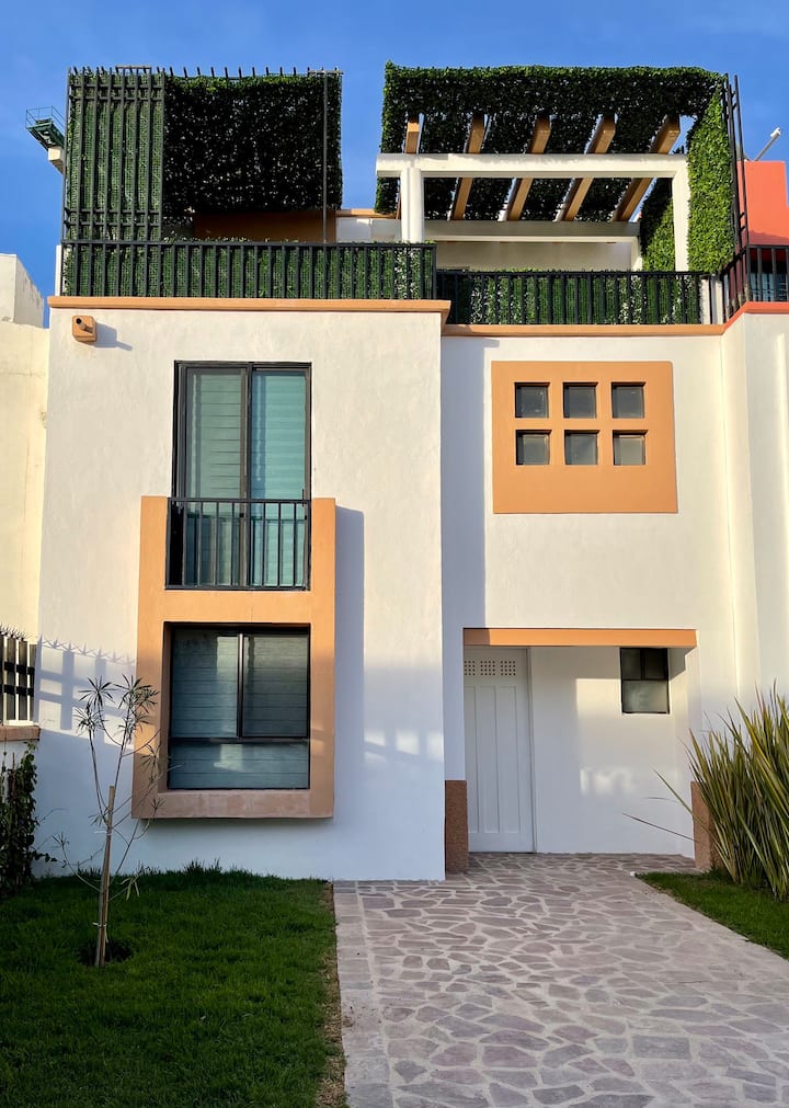 “Casa Balat” Totalmente Equipada | Facturamos - León, México