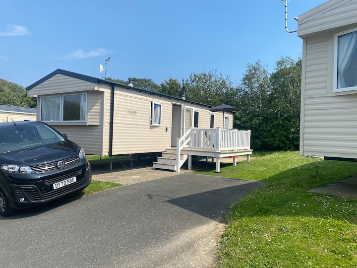Whitecliff Bay/best Location On Park/£39 Car Ferry - Isle of Wight