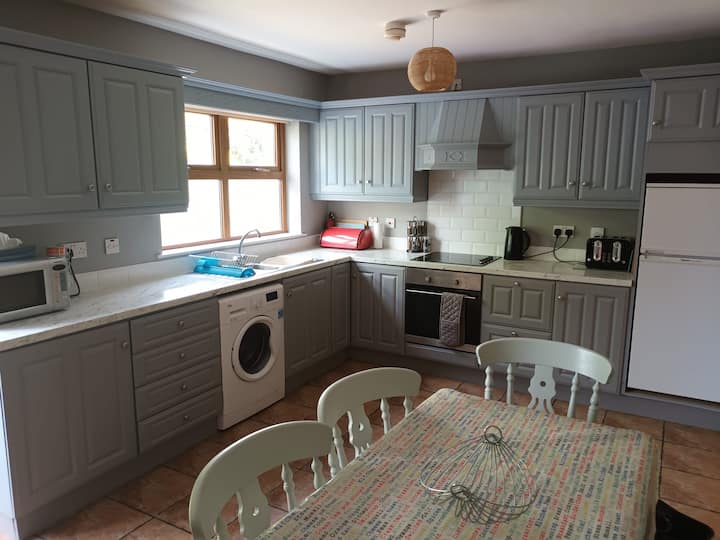 Portstewart, 3 Bedroom Semi-detached Holiday Home - Portstewart