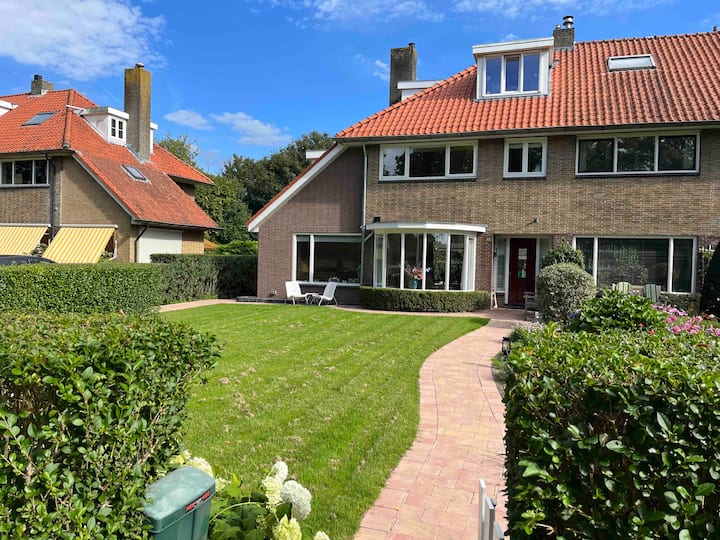 Family House 180m2, Garden, View - Hilversum