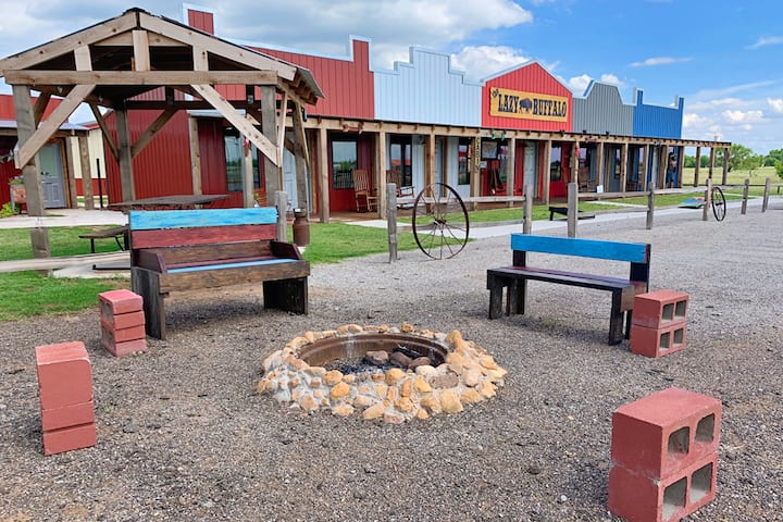 Chief Cabin Wichita Mountains Medicine Park Cache - Cabins for Rent in ...