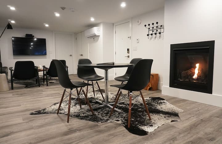 Vandermarck Suite B-1 - 2 Bedroom - Collingwood