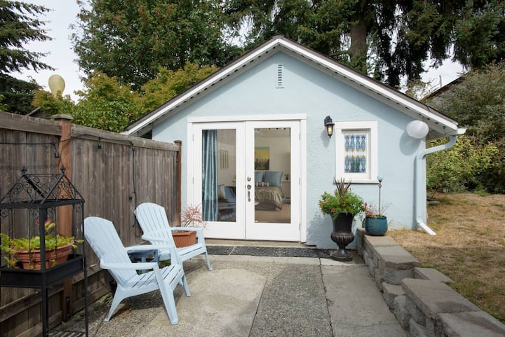Bluebird: Your Own Charming Cottage In The City - Seattle