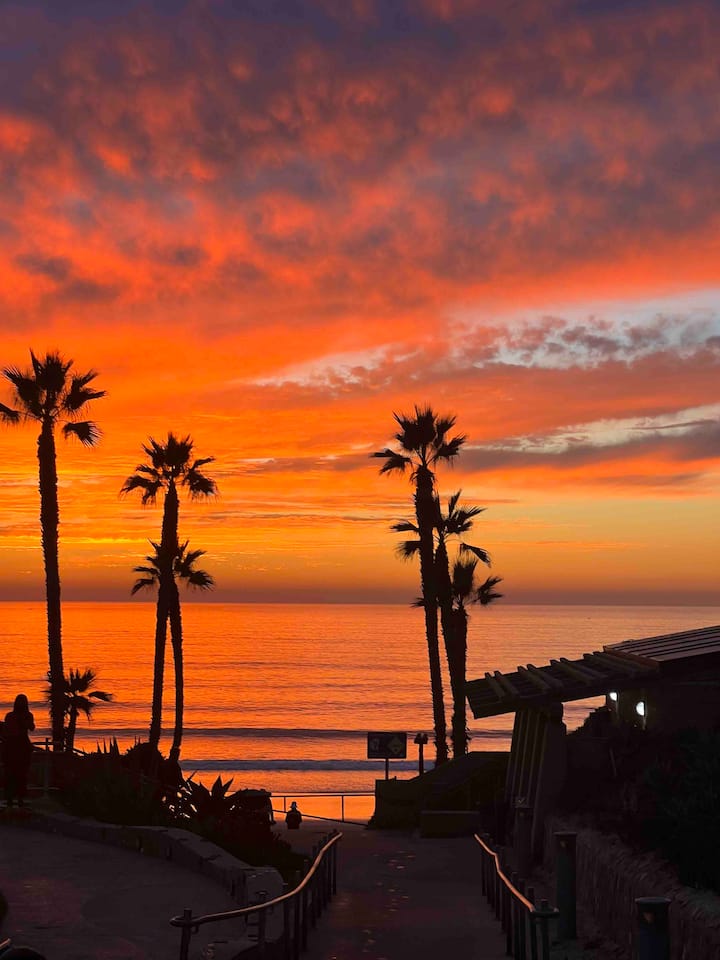 Solana Beach! New, Modern Cozy Retreat! - Encinitas, CA
