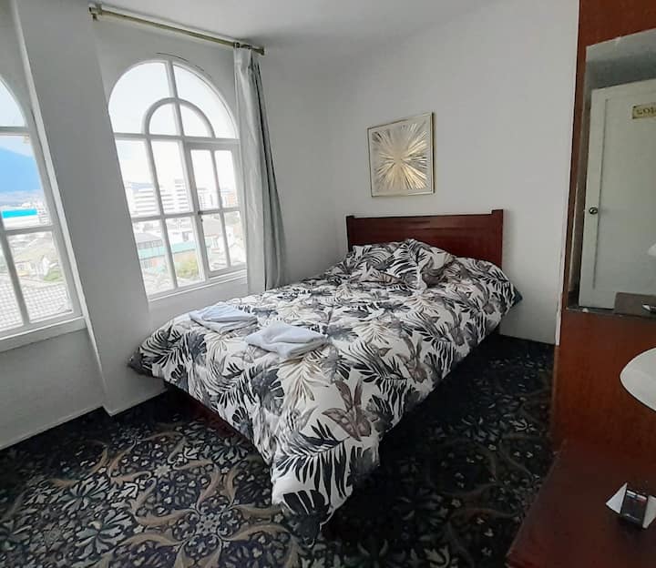 Encantadora Habitación Iluminada - Quito