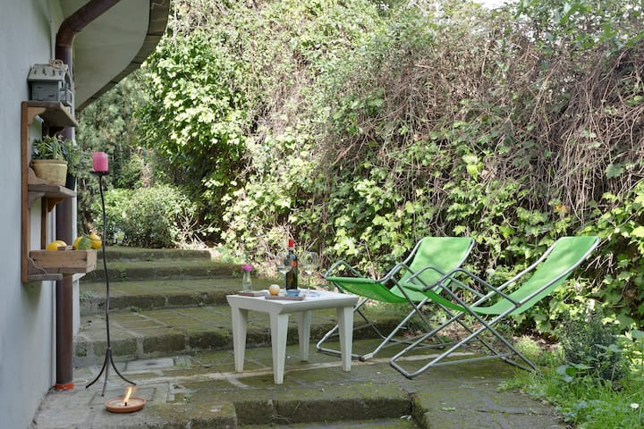 The 2nd Little House In The Garden - Rome