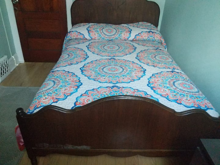 Tiny Room Big Comfort Room 1 - Hamilton