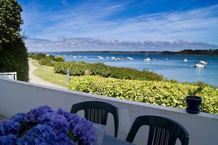 50 M2 Pied Dans L'eau à Locquirec - Locquirec