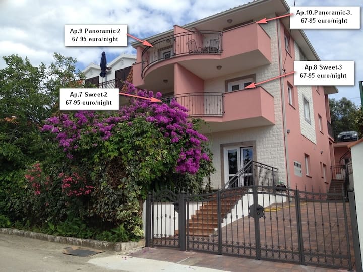 Ap.1 Bungalo , Ground Floor, 90 M2, Terrace 30 M3, Garden 200 M2 - Trogir