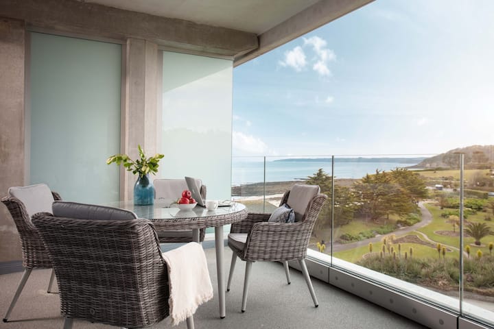 St Michaels Resort Ocean Residence 28 At The Liner - 