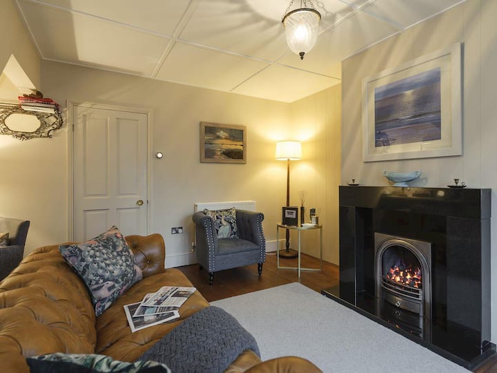 Stylish Seaside Luxury, Recently Refurbished - 5 Mins To The Sea, 3 To Town. - Southwold