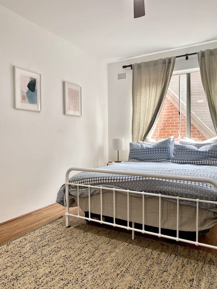 Studio Apartment  In Leafy Annandale - Camperdown