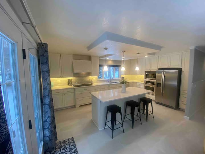 Cozy Family Fairbanks Retreat - Fairbanks, AK