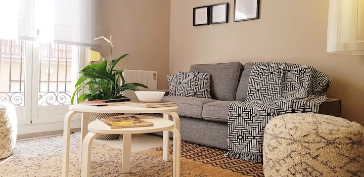 Barcelona's Entire And Typical Apartment - El Masnou
