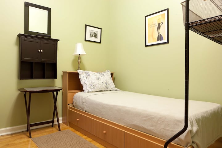 Cosy & Quiet Room In Harlem - New York City