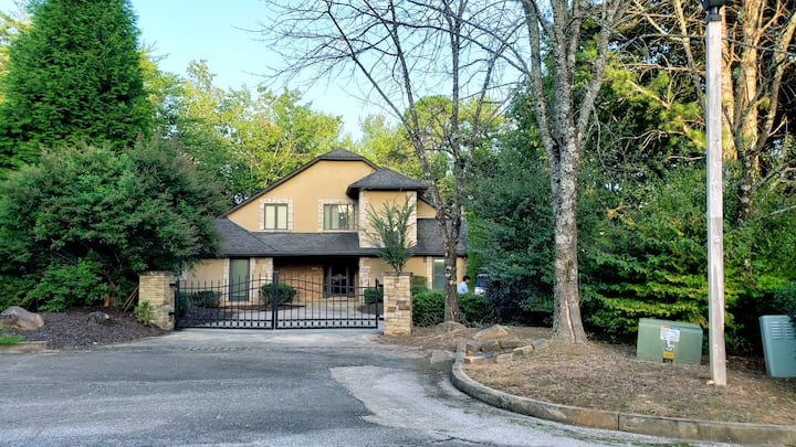 Ll's House In The Heart Of Helen, Ga - Sautee Nacoochee, GA