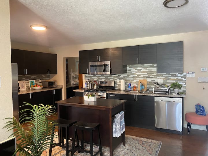 It Has A Pool And Makes A Great Getaway House! - Hemet, CA
