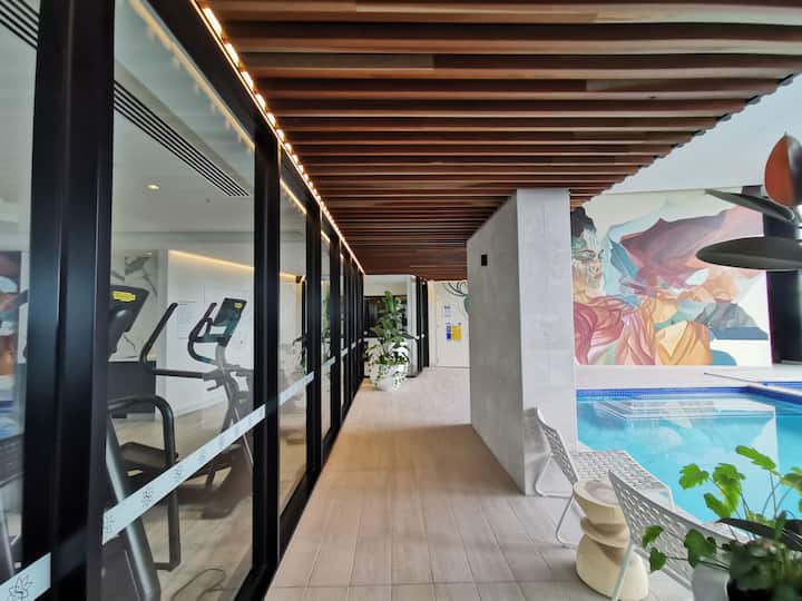 1 Bedroom Apartment In Broadbeach W Stunning Views - Broadbeach